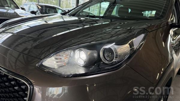 Kia Sportage 2017 in Riga on AUTOMOTO.COM.LV Brown Kia Sportage 2017 in Riga, with an engine capacity of 1.70 L and mileage of 149 thousand km for 9900 €, photo 11 on AUTOMOTO.COM.LV