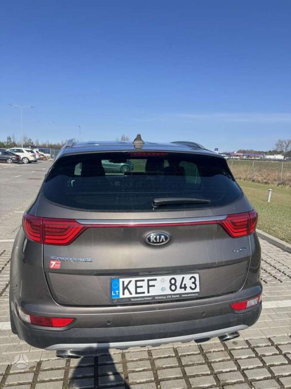 Brown Kia Sportage 2018 in Vilnius, with an engine capacity of 1.59 L and mileage of 144 thousand km for 13900 €, photo 6 on AUTOMOTO.COM.LV