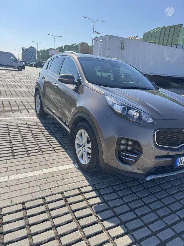 Brown Kia Sportage 2018 in Vilnius, with an engine capacity of 1.59 L and mileage of 144 thousand km for 13900 €, photo 7 on AUTOMOTO.COM.LV