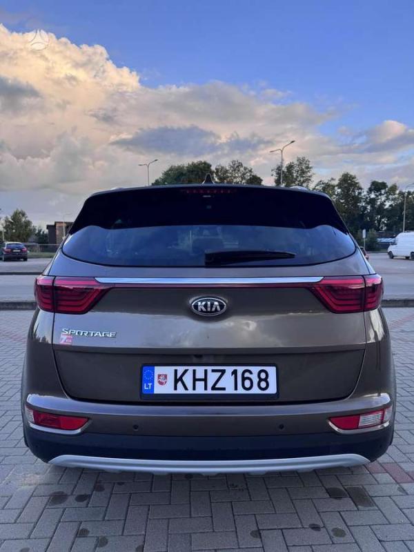 Brūns Kia Sportage 2018 Druskininkai, ar dzinēja tilpumu 1.59 L un nobraukumu 128 tūkst. km par 13650 €, foto 3 vietnē AUTOMOTO.COM.LV