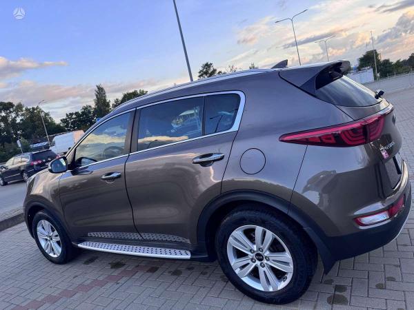 Brūns Kia Sportage 2018 Druskininkai, ar dzinēja tilpumu 1.59 L un nobraukumu 128 tūkst. km par 13650 €, foto 4 vietnē AUTOMOTO.COM.LV
