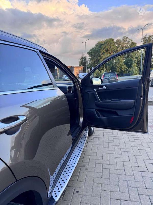 Brūns Kia Sportage 2018 Druskininkai, ar dzinēja tilpumu 1.59 L un nobraukumu 128 tūkst. km par 13650 €, foto 5 vietnē AUTOMOTO.COM.LV