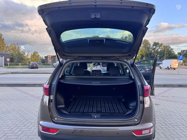 Brūns Kia Sportage 2018 Druskininkai, ar dzinēja tilpumu 1.59 L un nobraukumu 128 tūkst. km par 13650 €, foto 6 vietnē AUTOMOTO.COM.LV