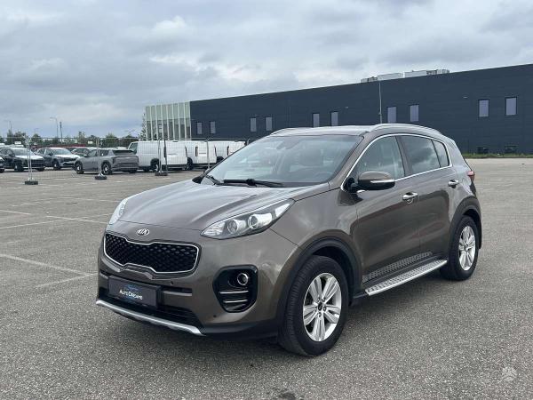 Kia Sportage 2018 in Vilnius on AUTOMOTO.COM.LV Brown Kia Sportage 2018 in Vilnius, with an engine capacity of 1.59 L and mileage of 130 thousand km for 13900 €, photo 5 on AUTOMOTO.COM.LV