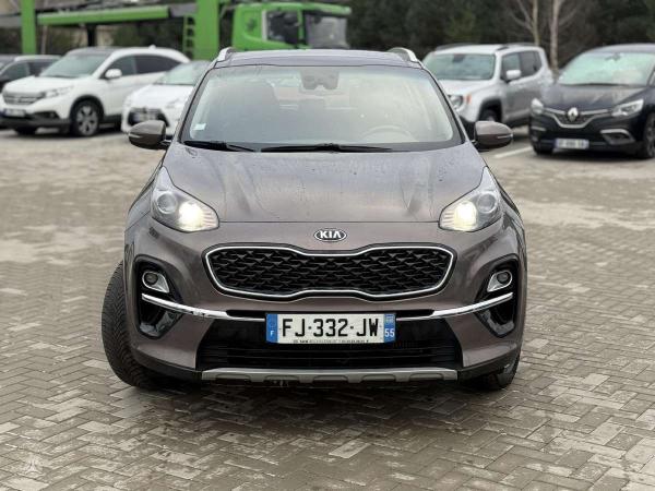 Brown Kia Sportage 2019 in Taurage, with an engine capacity of 1.60 L and mileage of 225 thousand km for 10800 €, photo 2 on AUTOMOTO.COM.LV