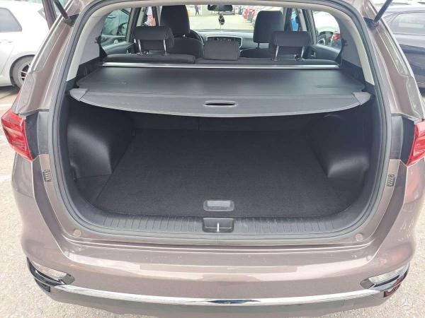 Brown Kia Sportage 2019 in Vilnius, with an engine capacity of 1.60 L and mileage of 136 thousand km for 15500 €, photo 5 on AUTOMOTO.COM.LV