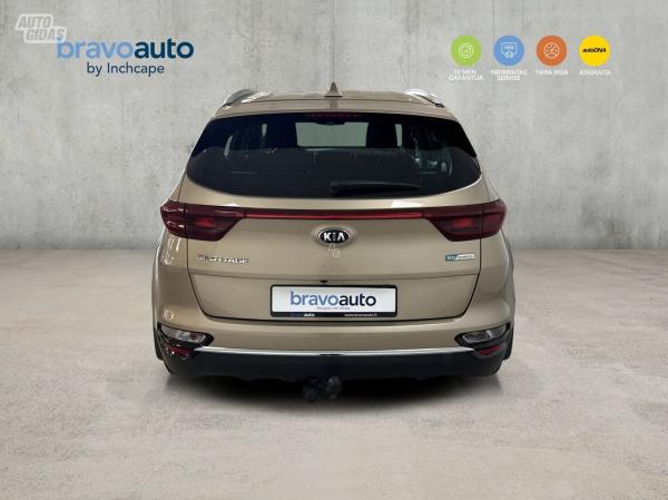 Brown Kia Sportage 2020 in Vilnius, with an engine capacity of 1.60 L and mileage of 155 thousand km for 16000 €, photo 4 on AUTOMOTO.COM.LV