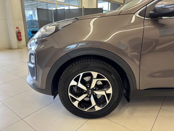 Коричневый Киа Sportage 2021 в Рига, объемом двигателя 1.60 л и пробегом 36 тыс. км за 16500 €, фото 6 на AUTOMOTO.COM.LV