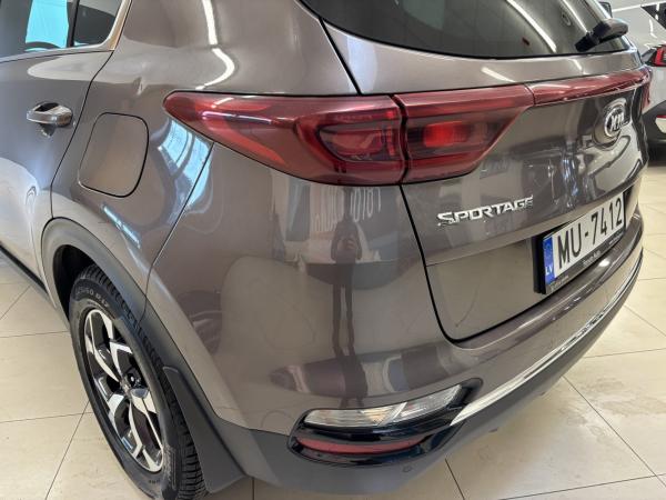 Коричневый Киа Sportage 2021 в Рига, объемом двигателя 1.60 л и пробегом 36 тыс. км за 16500 €, фото 8 на AUTOMOTO.COM.LV
