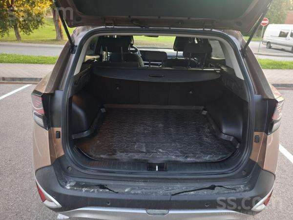 Brown Kia Sportage 2022 in Saldus, with an engine capacity of 1.60 L and mileage of 60 thousand km for 19000 €, photo 6 on AUTOMOTO.COM.LV