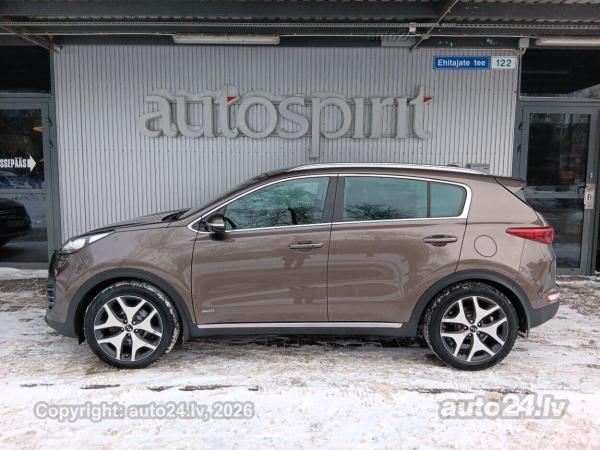 Brown Kia Sportage 2018 in Tallinn, with an engine capacity of 2.00 L and mileage of 109 thousand km for 16490 €, photo 2 on AUTOMOTO.COM.LV