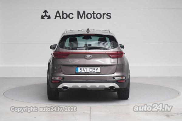 Brown Kia Sportage 2019 in Tallinn, with an engine capacity of 2.00 L and mileage of 164 thousand km for 16890 €, photo 5 on AUTOMOTO.COM.LV