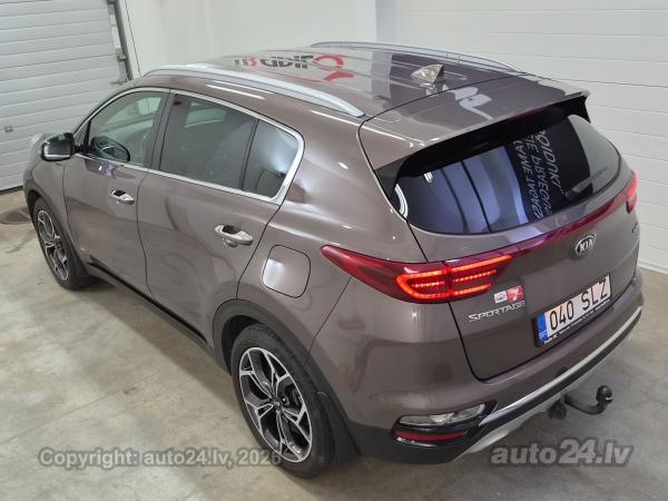 Brown Kia Sportage 2021 in Haapsalu, with an engine capacity of 1.60 L and mileage of 149 thousand km for 17900 €, photo 7 on AUTOMOTO.COM.LV