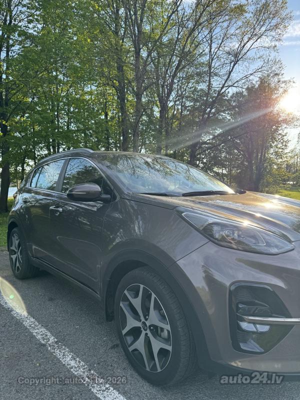 Brown Kia Sportage 2021 in Parnu, with an engine capacity of 1.60 L and mileage of 29 thousand km for 17500 €, photo 2 on AUTOMOTO.COM.LV
