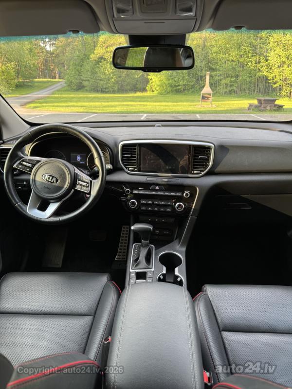 Brown Kia Sportage 2021 in Parnu, with an engine capacity of 1.60 L and mileage of 29 thousand km for 17500 €, photo 10 on AUTOMOTO.COM.LV