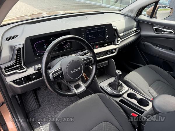 Brown Kia Sportage 2022 in Johvi, with an engine capacity of 1.60 L and mileage of 28 thousand km for 17900 €, photo 8 on AUTOMOTO.COM.LV