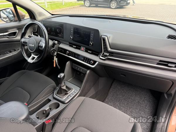 Brown Kia Sportage 2022 in Johvi, with an engine capacity of 1.60 L and mileage of 28 thousand km for 17900 €, photo 10 on AUTOMOTO.COM.LV