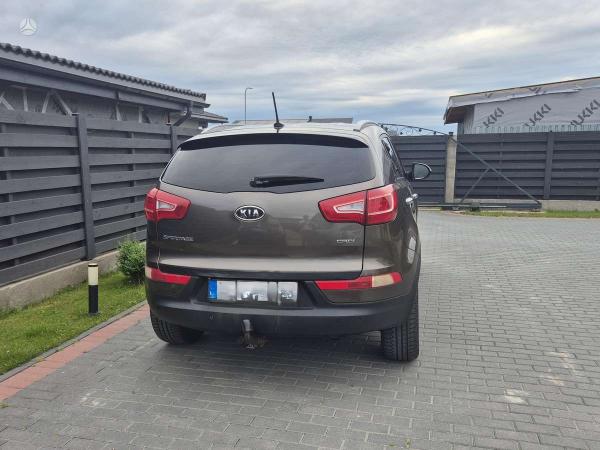 Коричневый Киа Sportage 2011 в Клайпеда, объемом двигателя 1.69 л и пробегом 325 тыс. км за 6000 €, фото 2 на AUTOMOTO.COM.LV