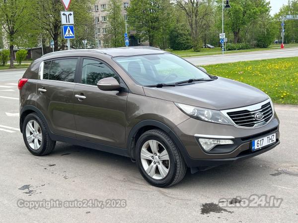 Brūns Kia Sportage 2010 Narva, ar dzinēja tilpumu 2.00 L un nobraukumu 228 tūkst. km par 4999 €, foto 4 vietnē AUTOMOTO.COM.LV