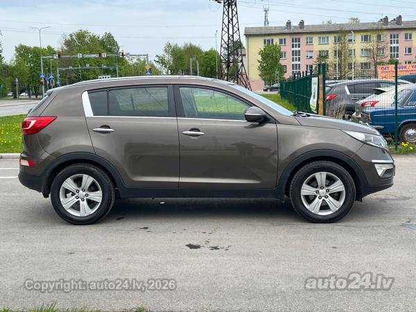 Brūns Kia Sportage 2010 Narva, ar dzinēja tilpumu 2.00 L un nobraukumu 228 tūkst. km par 4999 €, foto 5 vietnē AUTOMOTO.COM.LV