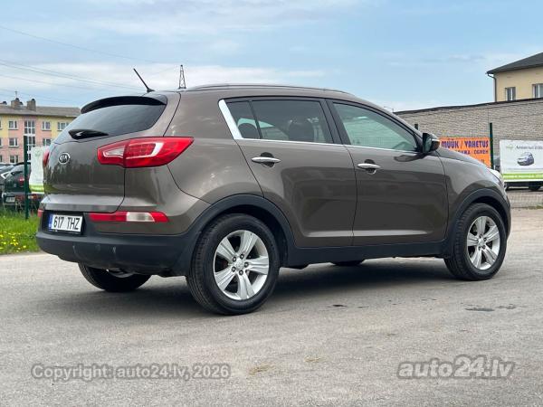 Brūns Kia Sportage 2010 Narva, ar dzinēja tilpumu 2.00 L un nobraukumu 228 tūkst. km par 4999 €, foto 8 vietnē AUTOMOTO.COM.LV
