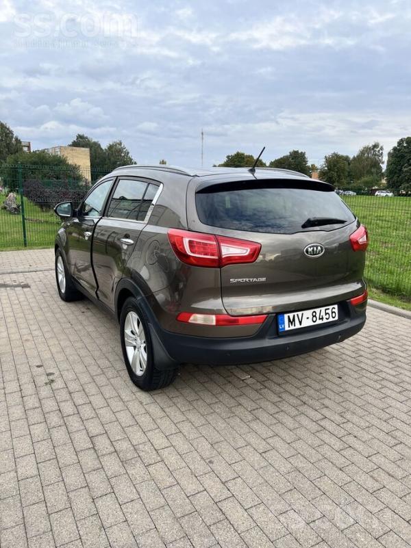 Коричневый Киа Sportage 2011 в Елгава, объемом двигателя 2.00 л и пробегом 213 тыс. км за 5900 €, фото 6 на AUTOMOTO.COM.LV