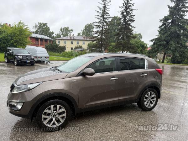 Коричневый Киа Sportage 2015 в Тарту, объемом двигателя 2.00 л и пробегом 182 тыс. км за 6900 €, фото 9 на AUTOMOTO.COM.LV