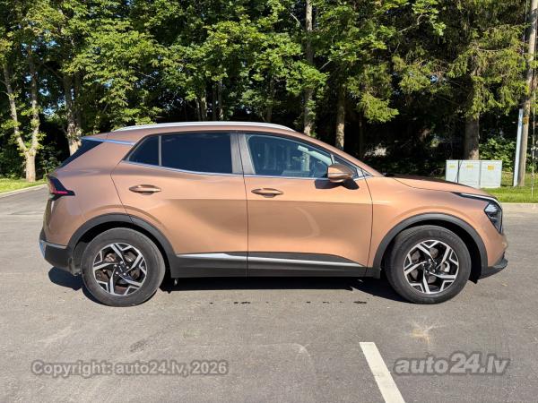 Коричневый Киа Sportage 2022 в Таллин, объемом двигателя 1.60 л и пробегом 28 тыс. км за 19990 €, фото 3 на AUTOMOTO.COM.LV