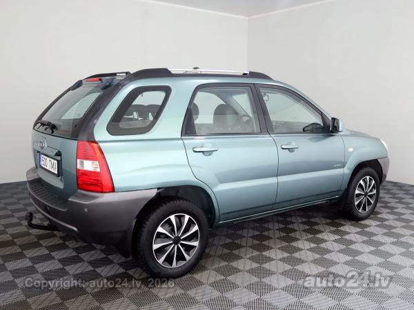 Kia Sportage 2005 in Tallinn, with an engine capacity of 2.00 L and mileage of 199 thousand km for 2299 €, photo 3 on AUTOMOTO.COM.LV