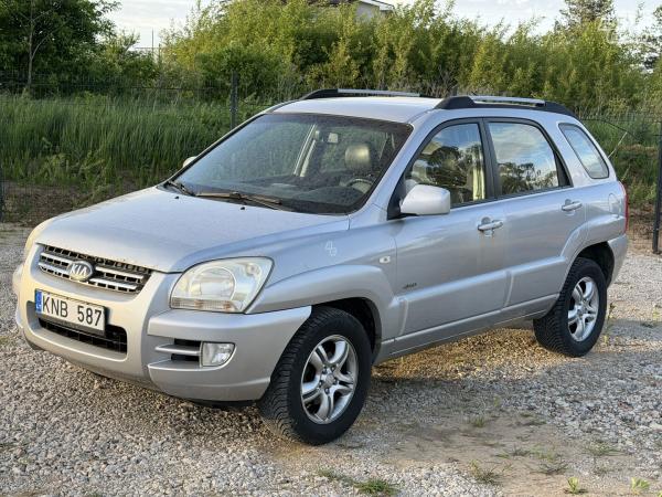 Kia Sportage 2006 in Vilnius, with an engine capacity of 2.00 L and mileage of 250 thousand km for 1600 €, photo 2 on AUTOMOTO.COM.LV