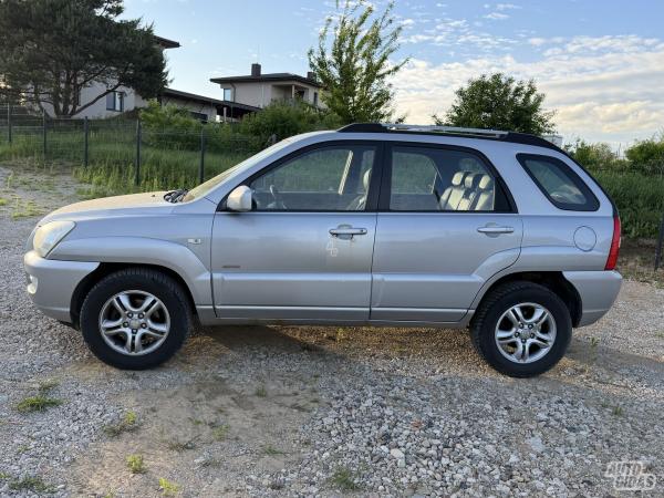 Kia Sportage 2006 in Vilnius, with an engine capacity of 2.00 L and mileage of 250 thousand km for 1600 €, photo 3 on AUTOMOTO.COM.LV
