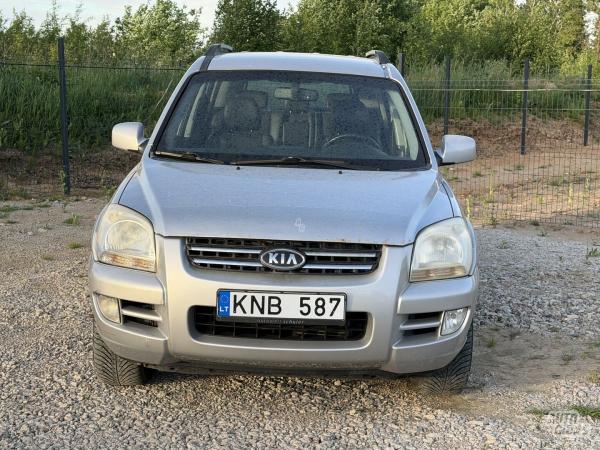 Kia Sportage 2006 in Vilnius, with an engine capacity of 2.00 L and mileage of 250 thousand km for 1600 €, photo 4 on AUTOMOTO.COM.LV