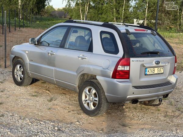 Kia Sportage 2006 in Vilnius, with an engine capacity of 2.00 L and mileage of 250 thousand km for 1600 €, photo 9 on AUTOMOTO.COM.LV