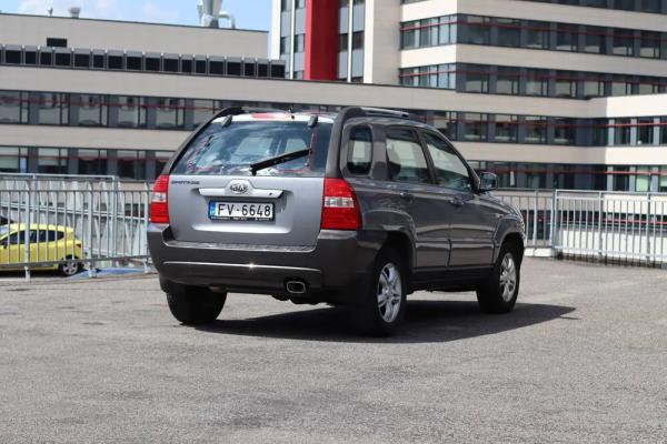Киа Sportage 2006 в Рига, объемом двигателя 2.00 л и пробегом 111 тыс. км за 3480 €, фото 4 на AUTOMOTO.COM.LV