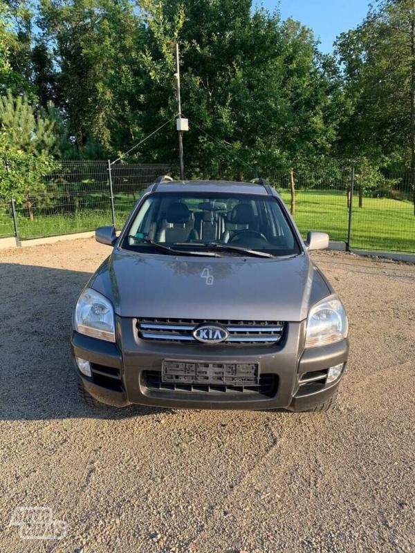 Kia Sportage 2006 in Marijampole, with an engine capacity of 2.00 L and mileage of 280 thousand km for 2850 €, photo 2 on AUTOMOTO.COM.LV