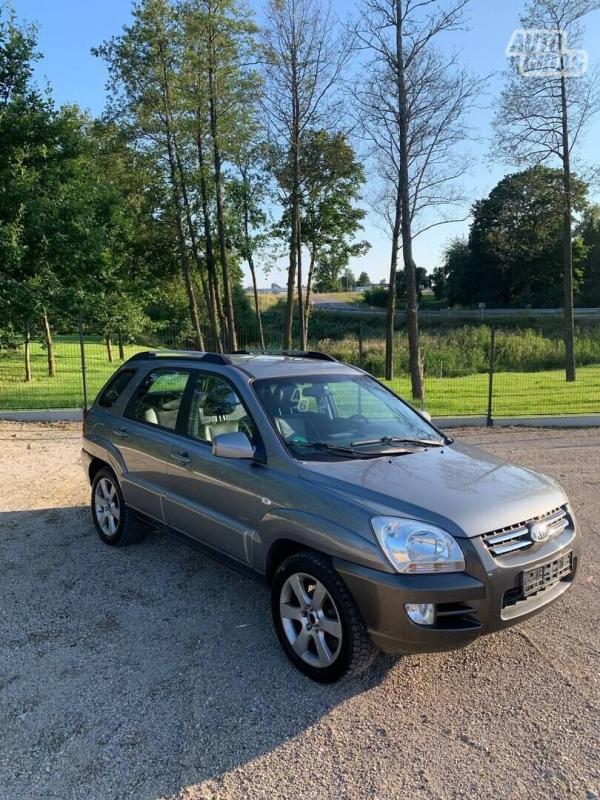 Kia Sportage 2006 in Marijampole, with an engine capacity of 2.00 L and mileage of 280 thousand km for 2850 €, photo 3 on AUTOMOTO.COM.LV