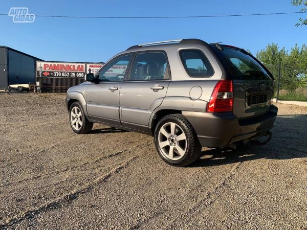 Kia Sportage 2006 in Marijampole, with an engine capacity of 2.00 L and mileage of 280 thousand km for 2850 €, photo 5 on AUTOMOTO.COM.LV