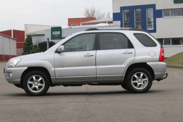 Kia Sportage 2007 Rīga, ar dzinēja tilpumu 2.00 L un nobraukumu 259 tūkst. km par 2890 €, foto 5 vietnē AUTOMOTO.COM.LV