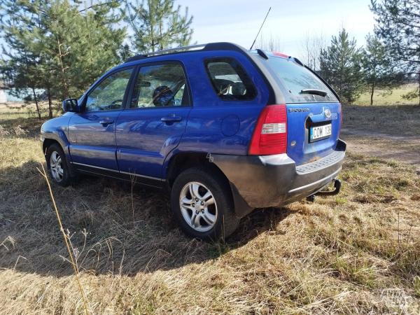 Kia Sportage 2008 in Vilnius, with an engine capacity of 2.00 L and mileage of 186 thousand km for 1550 €, photo 3 on AUTOMOTO.COM.LV