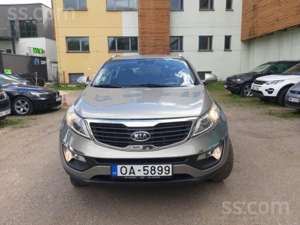Kia Sportage 2010 Daugavpils, ar dzinēja tilpumu 2.00 L un nobraukumu 0 tūkst. km par 7700 €, foto 2 vietnē AUTOMOTO.COM.LV