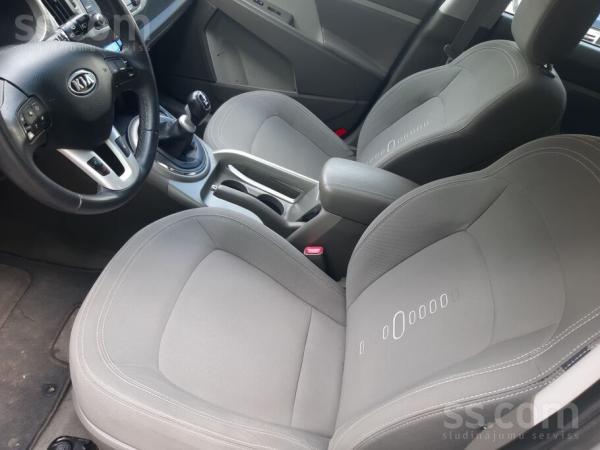 Kia Sportage 2010 Daugavpils, ar dzinēja tilpumu 2.00 L un nobraukumu 0 tūkst. km par 7700 €, foto 10 vietnē AUTOMOTO.COM.LV