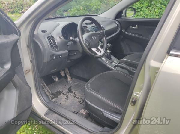 Kia Sportage 2010 Rakvere, ar dzinēja tilpumu 1.60 L un nobraukumu 154 tūkst. km par 4500 €, foto 5 vietnē AUTOMOTO.COM.LV