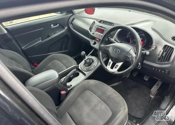 Kia Sportage 2011 Alīta, ar dzinēja tilpumu 1.70 L un nobraukumu 114 tūkst. km par 2600 €, foto 9 vietnē AUTOMOTO.COM.LV