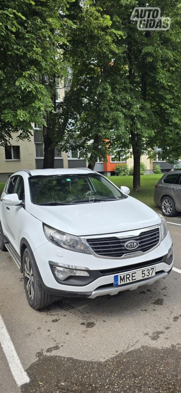 Kia Sportage 2011 in Jonava, with an engine capacity of 1.70 L and mileage of 240 thousand km for 5399 €, photo 1 on AUTOMOTO.COM.LV