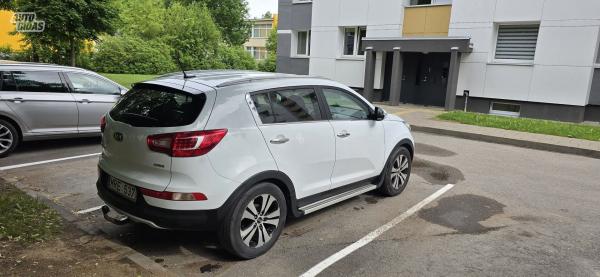 Kia Sportage 2011 in Jonava, with an engine capacity of 1.70 L and mileage of 240 thousand km for 5399 €, photo 7 on AUTOMOTO.COM.LV