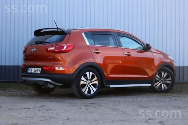 Kia Sportage 2012 in Riga, with an engine capacity of 2.00 L and mileage of 0 thousand km for 14400 €, photo 5 on AUTOMOTO.COM.LV
