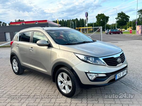 Kia Sportage 2012 in Narva, with an engine capacity of 1.60 L and mileage of 212 thousand km for 4500 €, photo 2 on AUTOMOTO.COM.LV