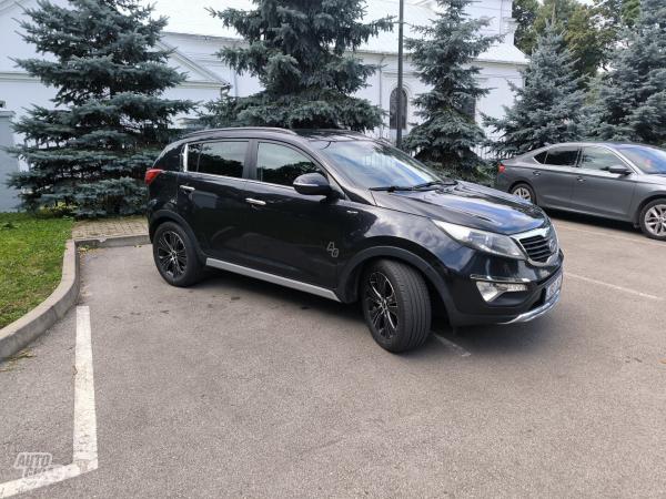 Kia Sportage 2012 in Kaunas, with an engine capacity of 2.00 L and mileage of 217 thousand km for 7300 €, photo 3 on AUTOMOTO.COM.LV