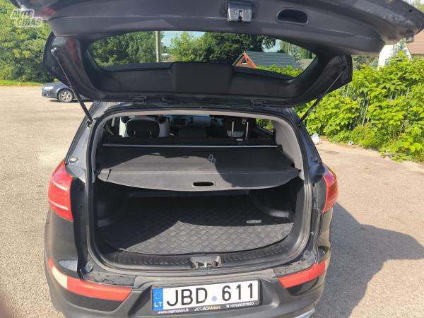 Kia Sportage 2012 in Kaunas, with an engine capacity of 2.00 L and mileage of 217 thousand km for 7300 €, photo 9 on AUTOMOTO.COM.LV