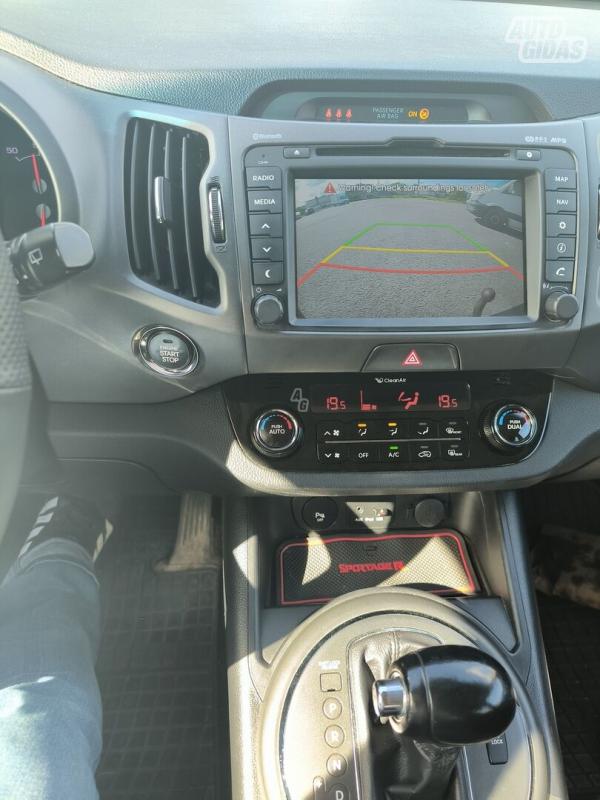 Kia Sportage 2012 in Kaunas, with an engine capacity of 2.00 L and mileage of 217 thousand km for 7300 €, photo 10 on AUTOMOTO.COM.LV